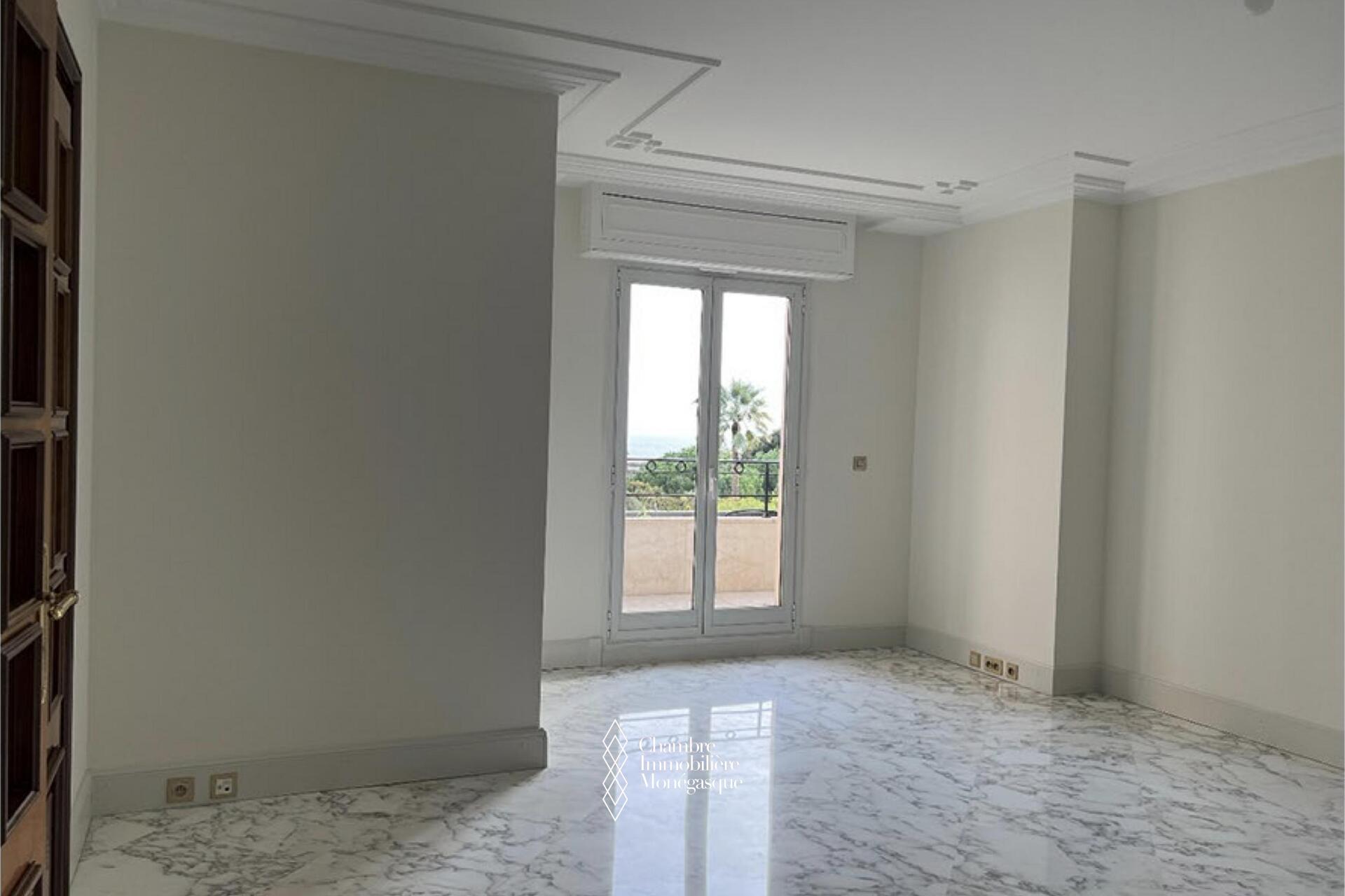 5 rooms apartment to rent in Monaco